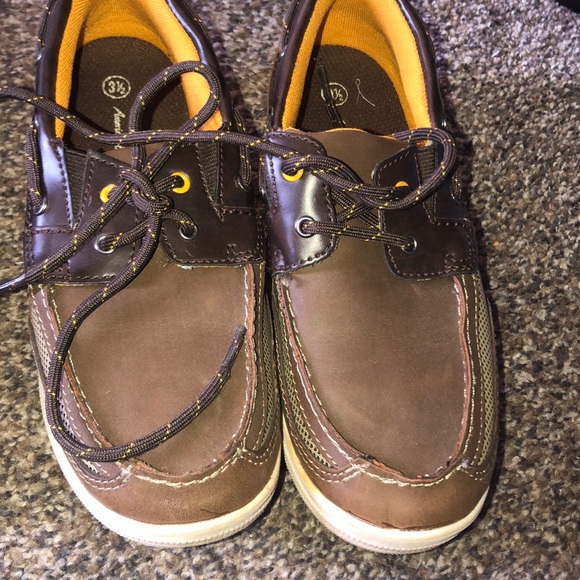 American Eagle By Payless | Shoes | Preowned American Eagle Boys Boat ...
